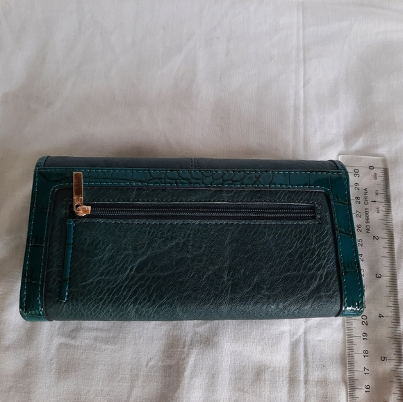 G by GUSSACI | Bags | Free With 2 Bundle Purchase Gussaci Wallet | Poshmark